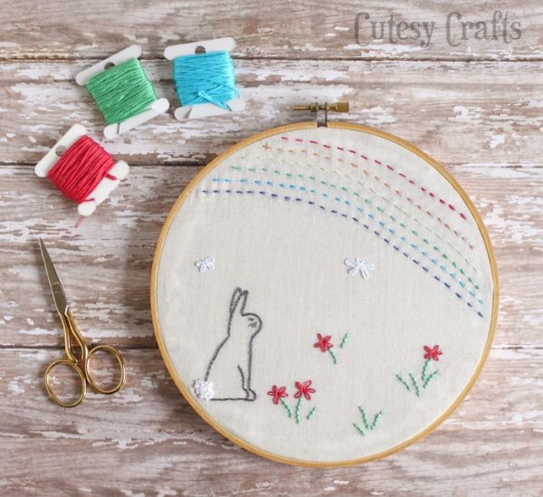 Easter Bunny Hoop - Free Embroidery Pattern - Cutesy Crafts