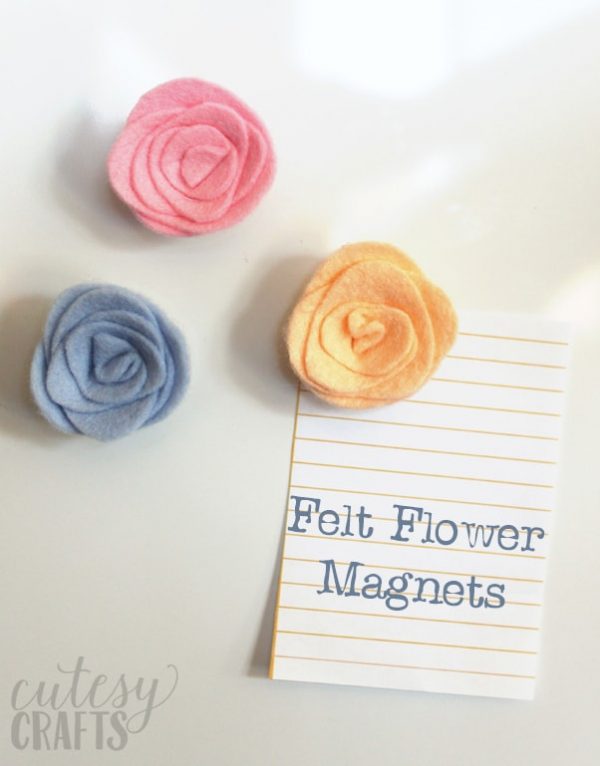 Felt Flower Magnets Tutorial - Cutesy Crafts