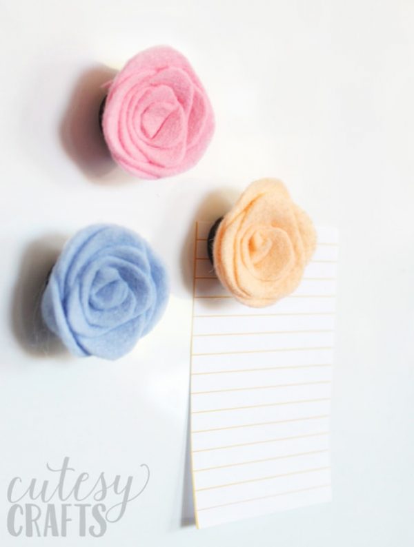Felt Flower Magnets Tutorial - Cutesy Crafts