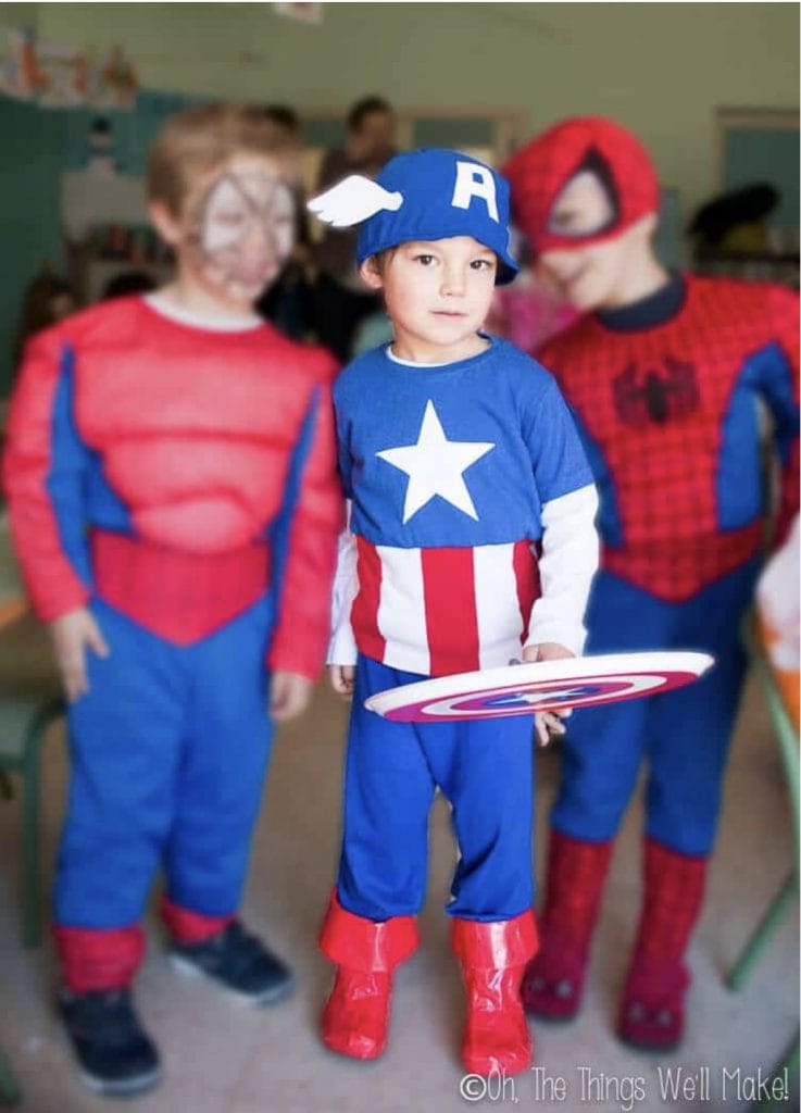 DIY Superhero Costumes - Cutesy Crafts