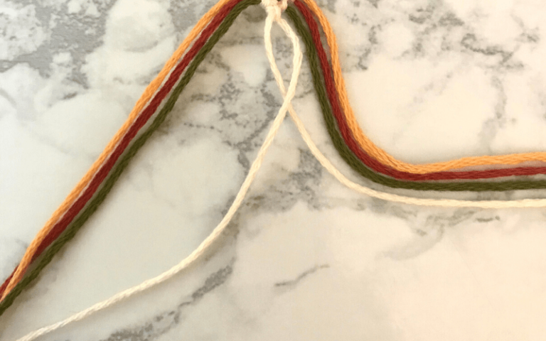 Easy Chevron Friendship Bracelet Tutorial - Cutesy Crafts