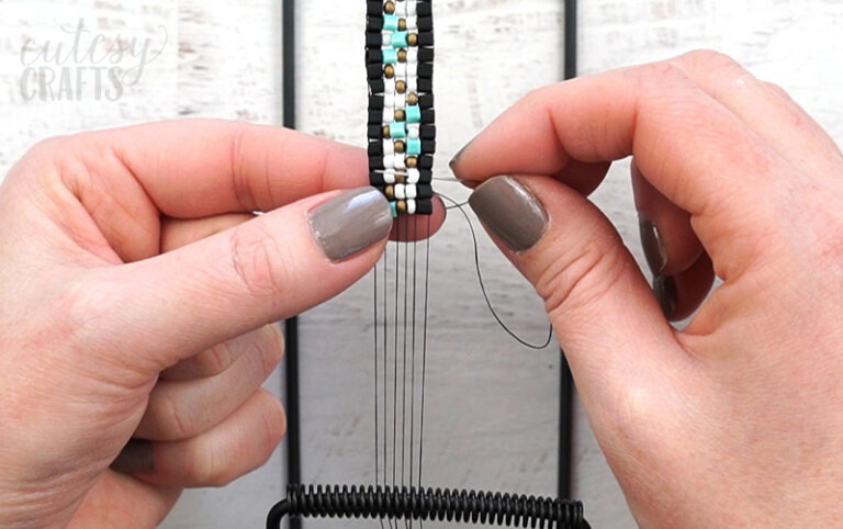 Free Bead Loom Patterns & Bracelet Ideas - Cutesy Crafts