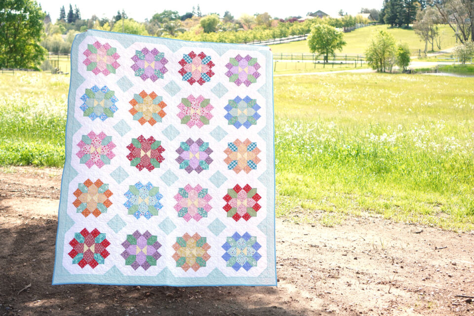 Flower Burst Quilt Pattern - Cutesy Crafts