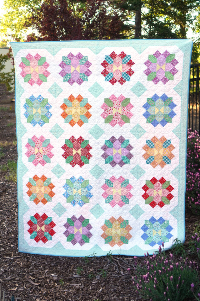 Flower Burst Quilt Pattern - Cutesy Crafts