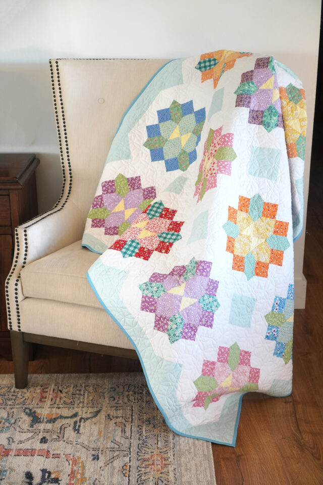 Flower Burst Quilt Pattern - Cutesy Crafts